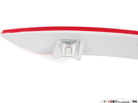 Genuine BMW - 63147203238 - Rear reflector - right (63-14-7-203-238)