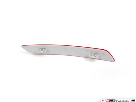 Genuine BMW - 63147203238 - Rear reflector - right (63-14-7-203-238)