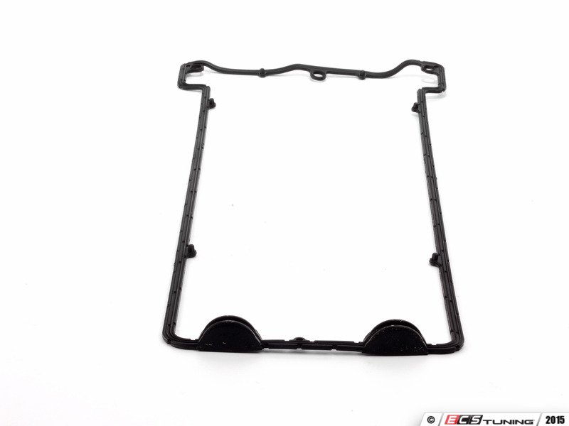 ECS News - BMW E46 M3 Valve Cover Repair