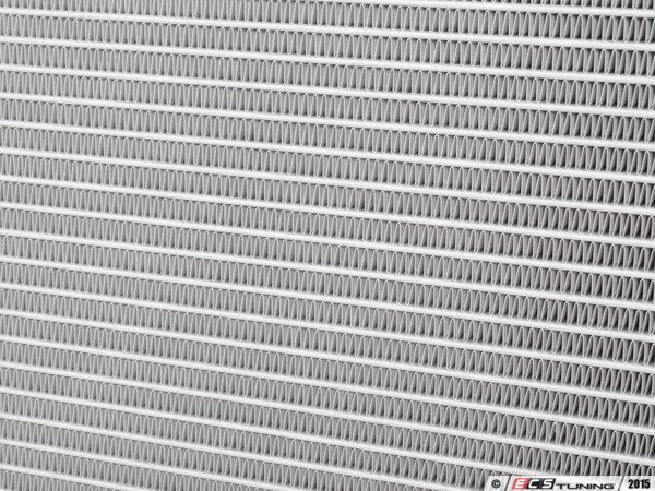 Genuine BMW - 17117794488 - Radiator (17-11-7-794-488)