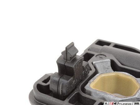 Genuine BMW - 17118620733 - Radiator Mounting Bracket - Right (17-11-8 ...