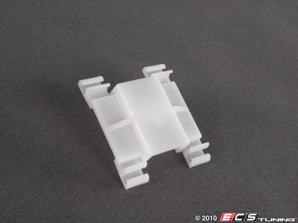 Genuine Volkswagen Audi - 1H0853585 - Door Moulding Clip - Priced Each ...