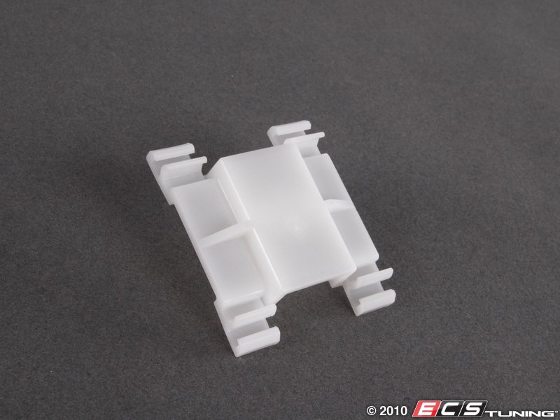 Genuine Volkswagen Audi - 1H0853585 - Door Moulding Clip - Priced Each ...