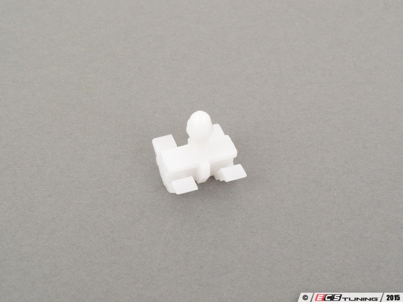 Genuine Mercedes Benz - 0059889778 - Clip - Priced Each