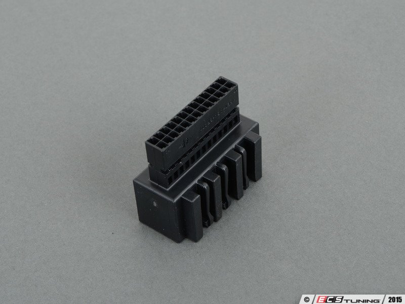 Genuine BMW - 61119241656 - E61 Hatch Wiring Harness Connector (61-11-9 ...