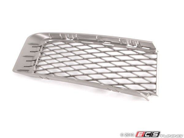 Genuine BMW - 51117154722 - Bumper Grille - Right (51-11-7-154-722)