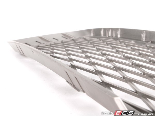 Genuine BMW - 51117154722 - Bumper Grille - Right (51-11-7-154-722)