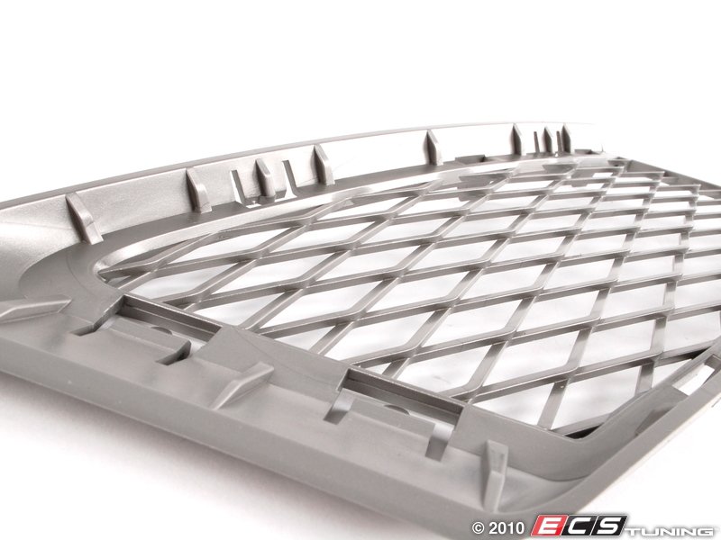 Genuine BMW - 51117154722 - Bumper Grille - Right (51-11-7-154-722)