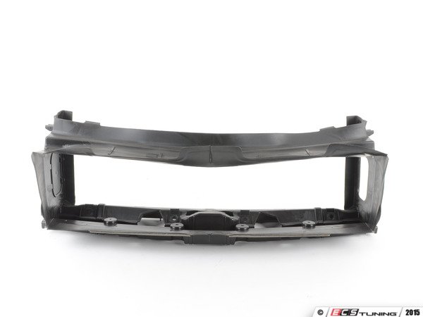 Genuine BMW - 51747290605 - Radiator air duct (51-74-7-290-605)