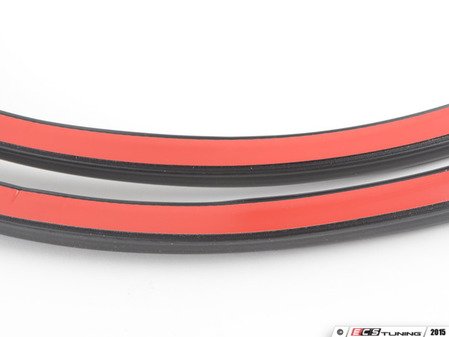 Genuine BMW - 51357258330 - Door Seal (51-35-7-258-330)