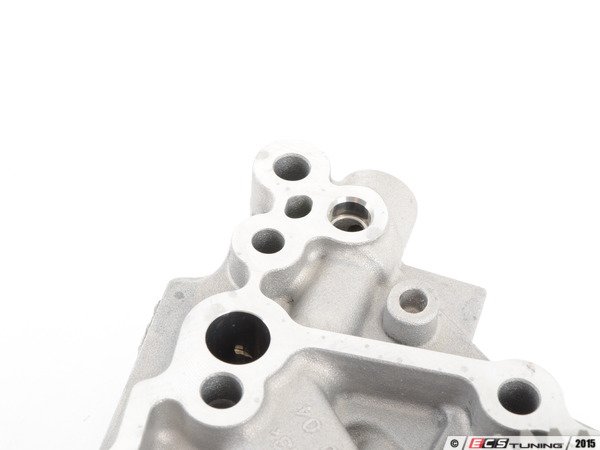 Genuine BMW - 11417610378 - Oil Pump (11-41-7-610-378)