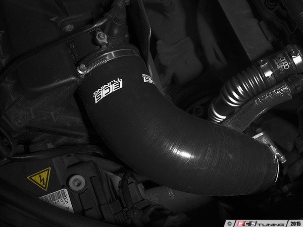 ECS - 003246ECS01A - Silicone Turbo Inlet Hose - Audi B7 A4 2.0T
