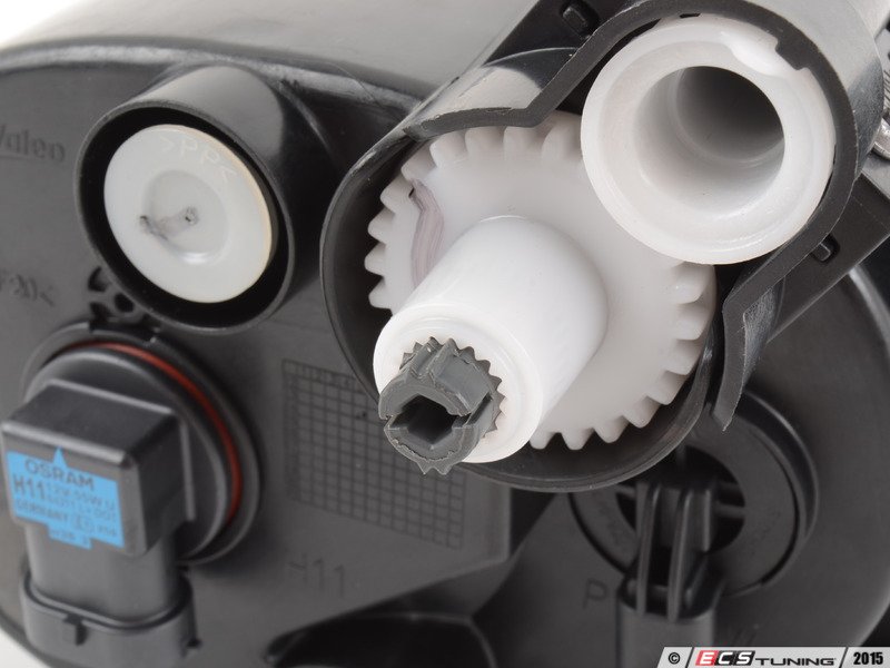 Genuine BMW - 63117295688 - Fog light - right (63-11-7-295-688)