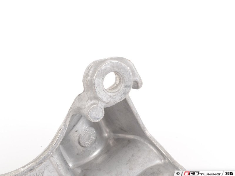 Genuine BMW - 22326795972 - Transmission Supporting Bracket (22-32-6 ...