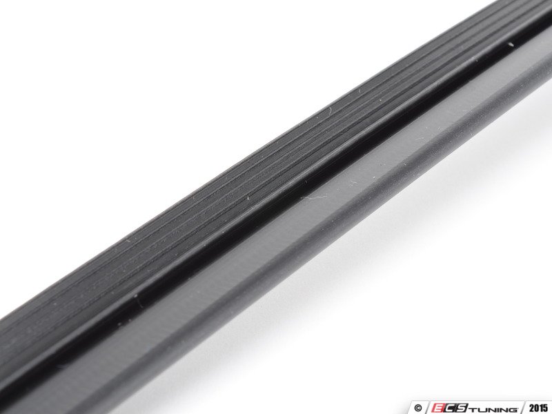 Genuine BMW - 51717163654 - Upper windshield gasket (51-71-7-163-654)