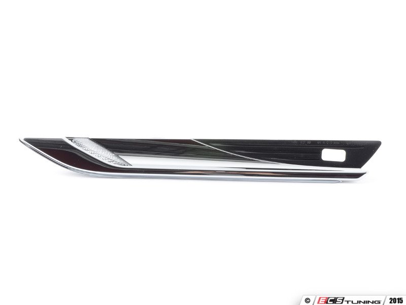 Genuine BMW - 63137221861 - Side marker - left (63-13-7-221-861)