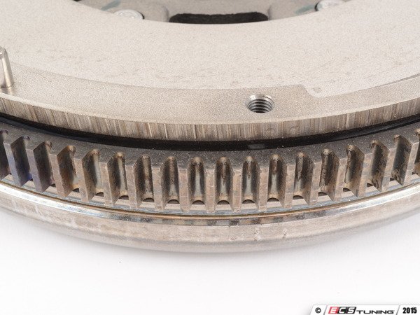 Genuine Volkswagen Audi - 03L105266DL - 6-Speed Manual Flywheel - Luk ...