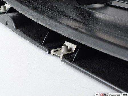 Genuine BMW - 51747224660 - F01 Air Duct (51-74-7-224-660)