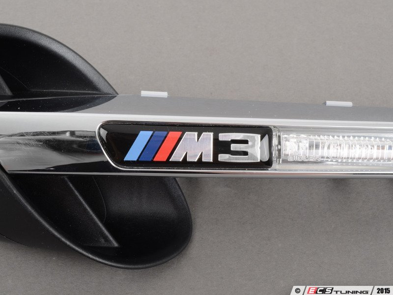 Genuine BMW - 51138046501 - Genuine BMW Side Grille (51-13-8-046-501)