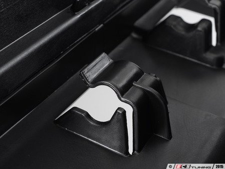 Genuine BMW - 51747210476 - Front air duct (51-74-7-210-476)