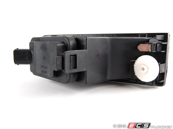 Genuine BMW - 63178352023 - E38 Fog Light Assembly - Left (63-17-8-352-023)