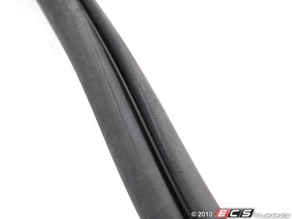 Genuine BMW - 54318204146 - Cowl Gasket (54-31-8-204-146)