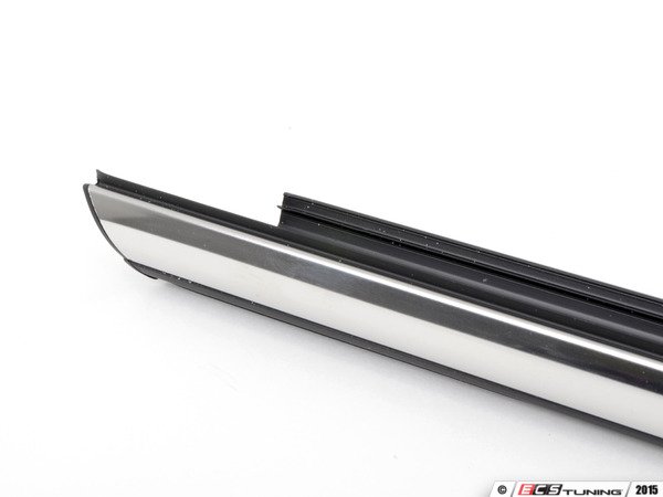 Genuine MINI - 51337322514 - Front Trim Strip - Right (51-33-7-322-514)