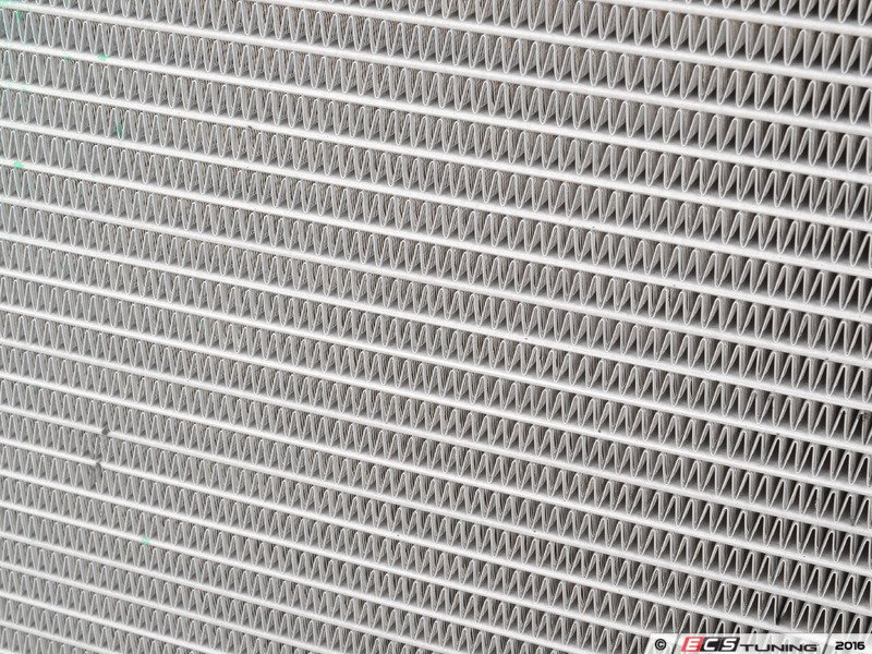 Genuine BMW - 17112226336 - Radiator (17-11-2-226-336)