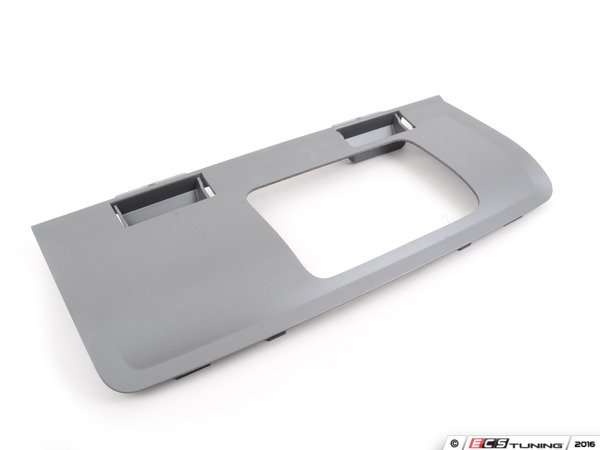 Genuine Volkswagen Audi - 4L0807819C1RR - Rear Tow Hitch Surround ...