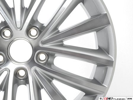 Genuine Volkswagen Audi - 5C0601025AH8Z8 - 17" Queensland Wheel ...