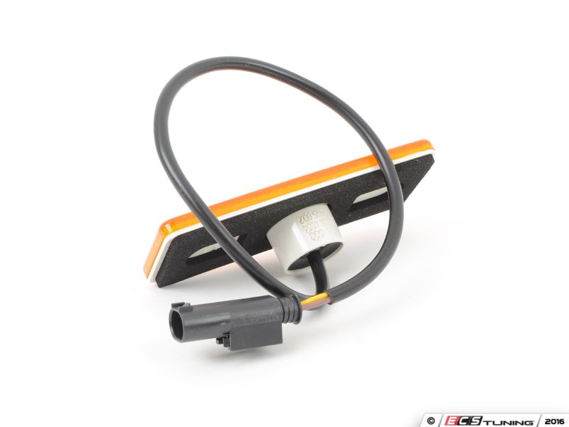 Genuine Mercedes Benz - 0009064804 - MARKER LAMP