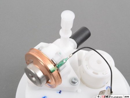 Continental - 95562084110 - Fuel Tank Flange With Pressure Regulator