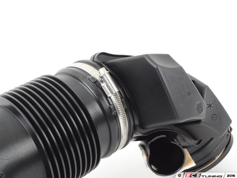 Genuine BMW - 13718601682 - Turbo Inlet Duct/Pipe (13-71-8-601-682)