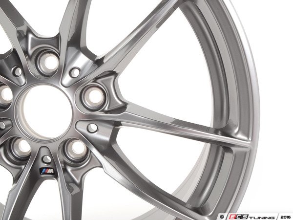 Genuine BMW - 36112284750 - F80 M3 18" V-spoke Style 513M wheel ...