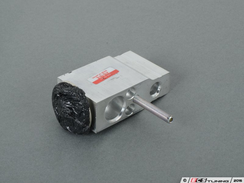 Denso - 1638300084 - A/C Expansion Valve - Priced Each