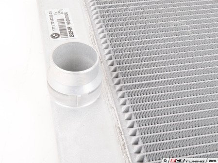 Genuine BMW - 17117519212 - Radiator (17-11-7-519-212)