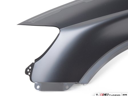 Genuine Volkswagen Audi - 8V5821106A - Front Fender - right (8V5 821 106 A)
