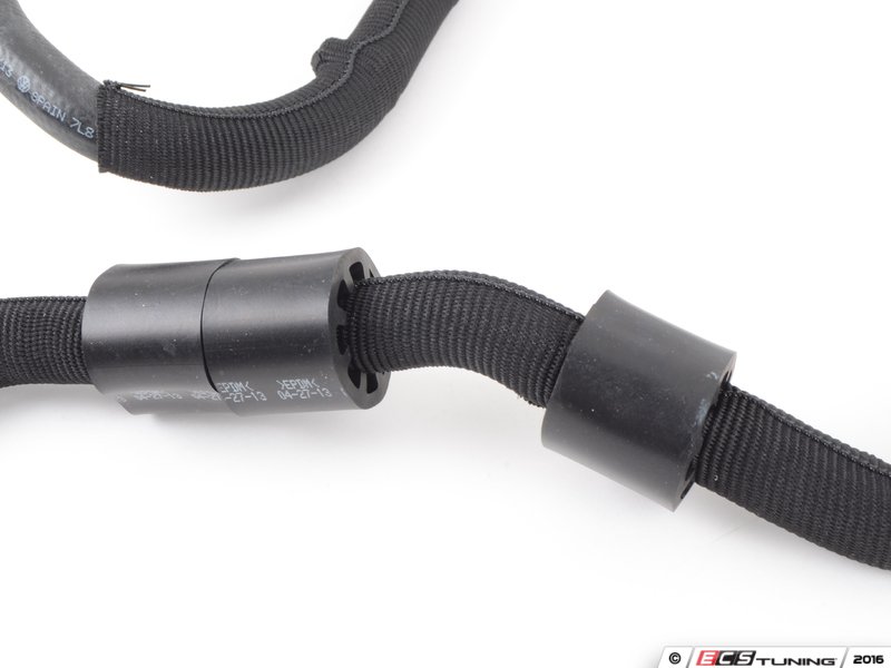 Genuine Volkswagen Audi - 7L8422895E - Power Steering Hose (7L8 422 895 E)