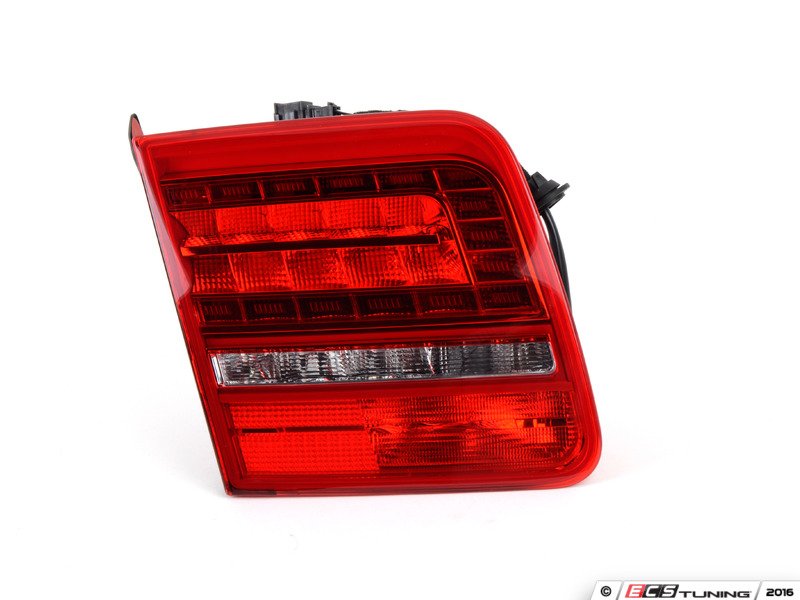 Genuine Volkswagen Audi - 4E0945093J - TAILLIGHT (4E0 945 093 J)