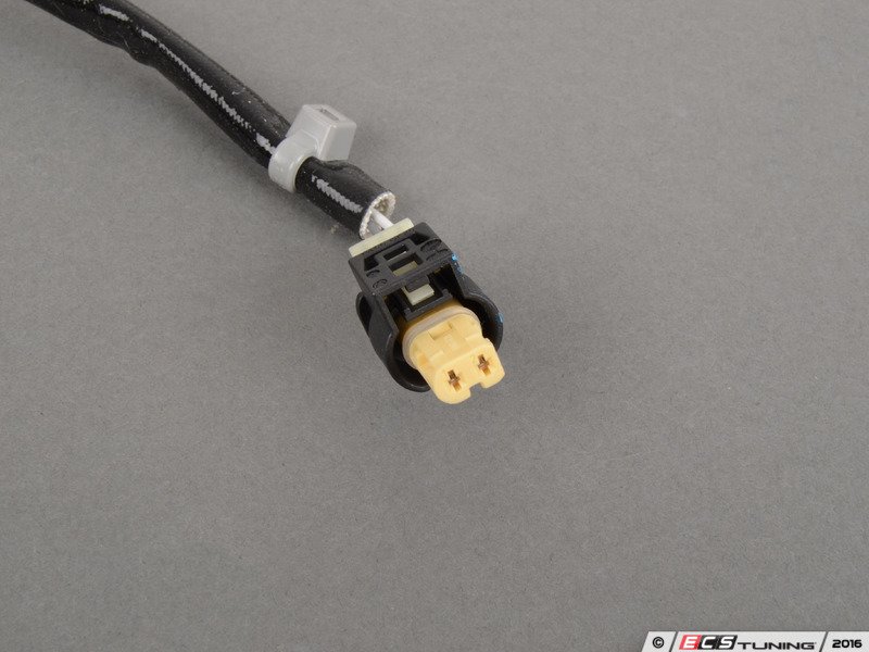 Genuine Mercedes Benz - 0009055105 - TEMPERATURE SENSOR