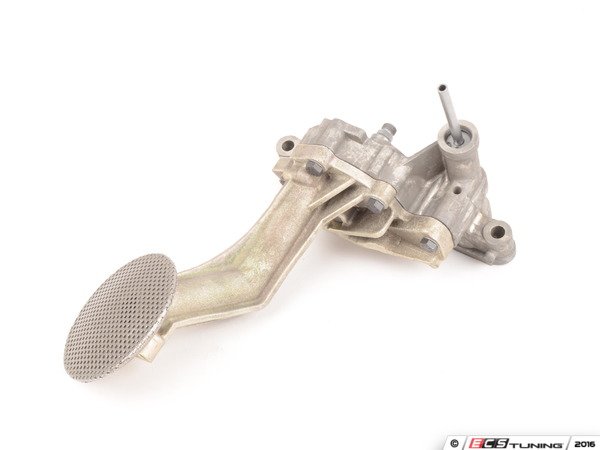 Genuine BMW - 11411269549 - OIL PUMP (11-41-1-269-549)