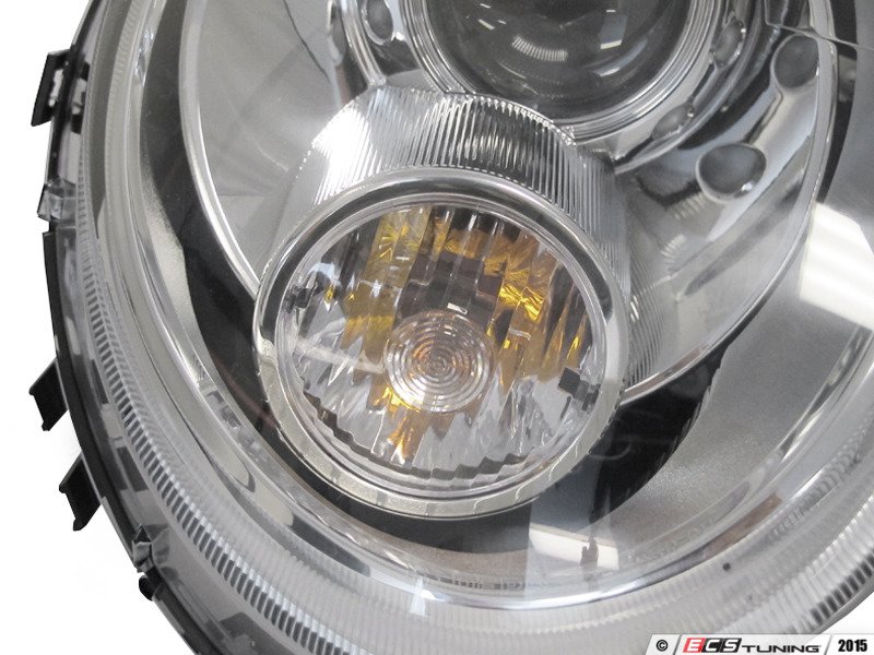 ECS News - Spyder MINI Cooper Projector Blackout LED DRL Headlight
