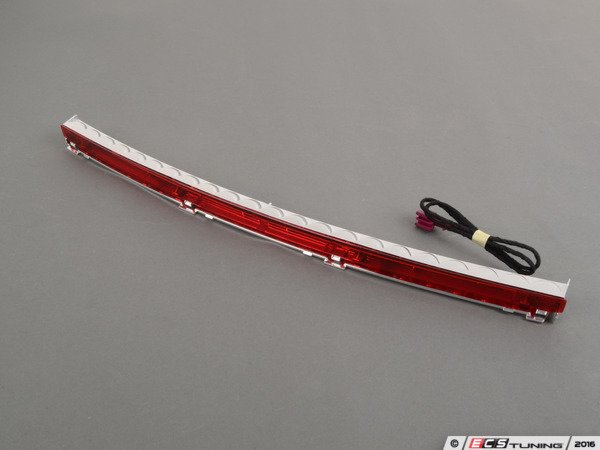 Genuine Mercedes Benz - 0999066304 - ADDITIONAL BRAKE LAMP