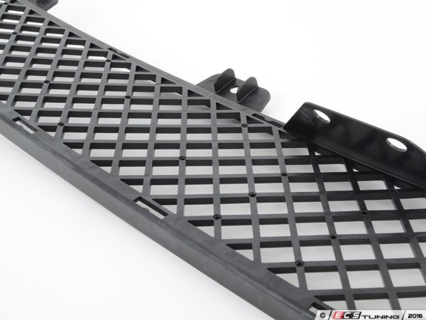 Genuine BMW - 51117203790 - Lower Front Bumper Grille - Center (51-11-7 ...