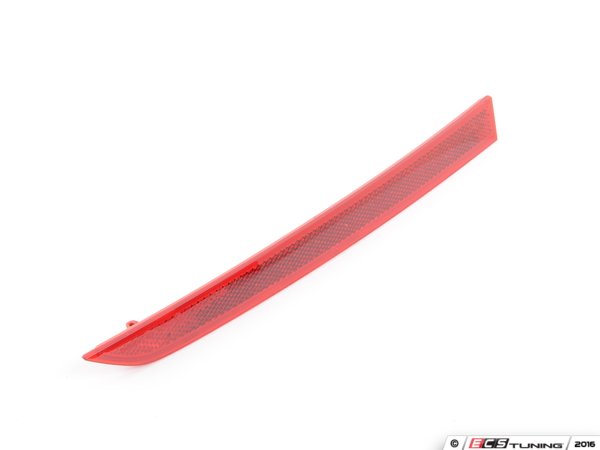 Genuine BMW - 63147847165 - Bumper Reflector (63-14-7-847-165)