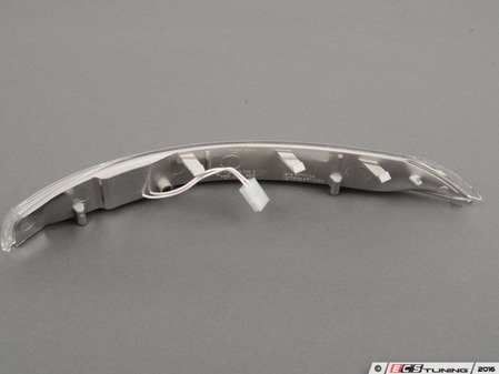 Genuine Volkswagen Audi - 7L6949102C - Front bumper turn signal - Right ...