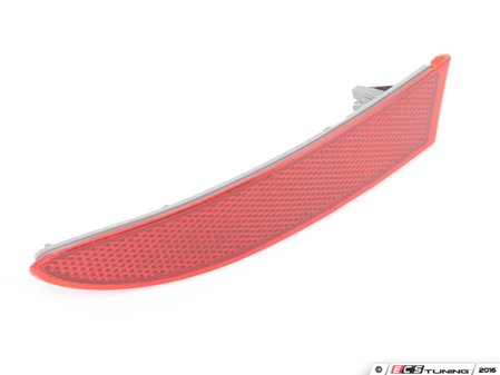 Genuine BMW - 63147217316 - REFLECTOR RIGHT (63-14-7-217-316)