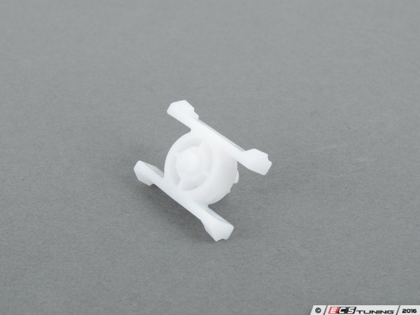 Vaico - 51131829904 - Rocker Panel Moulding Clip