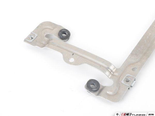 Genuine BMW - 11127531558 - METAL BRACKET (11-12-7-531-558)