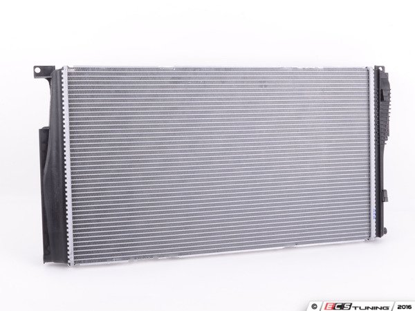 Genuine BMW - 17118672104 - Radiator (17-11-8-672-104)